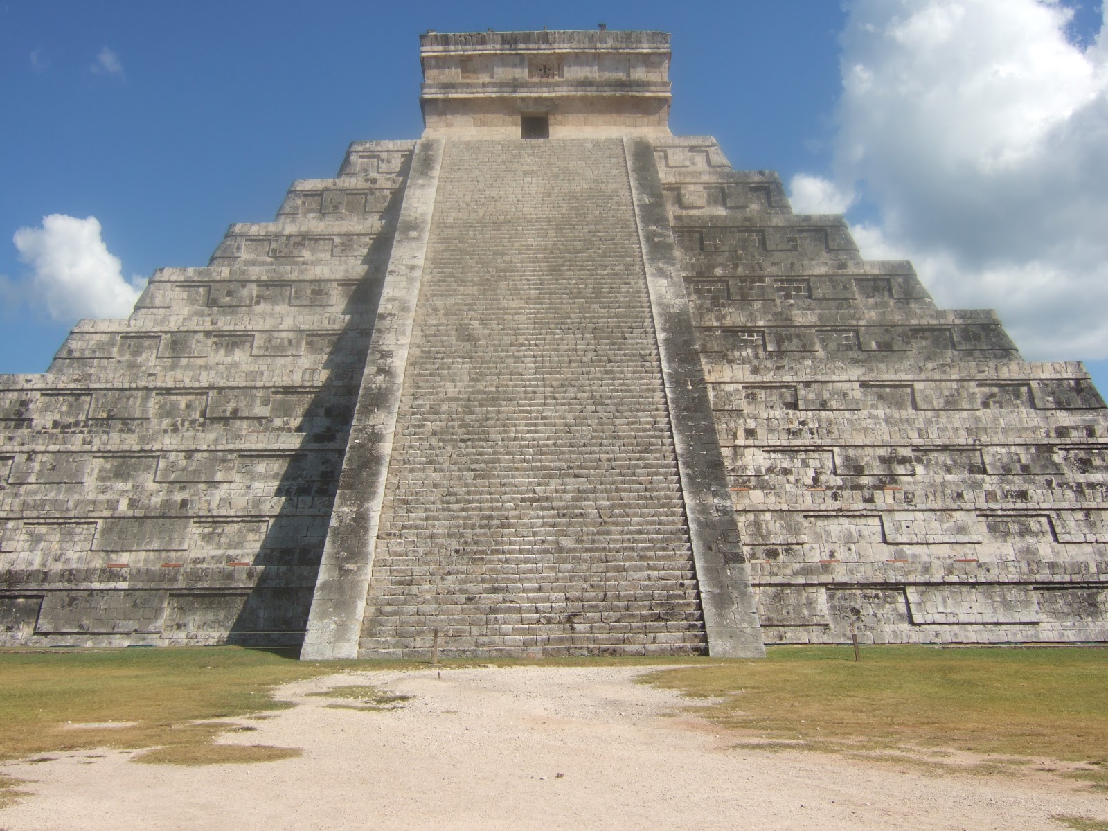 Come see the world with me!: Cancun and Chichen Itza
