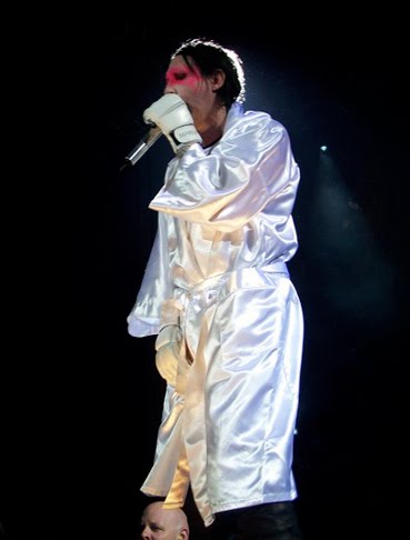 Chaotic Dreams: Let´s Get Ready To Rumble: Manson and Raging Bull