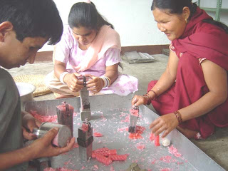 ChatnChill: The Process of Candle Making