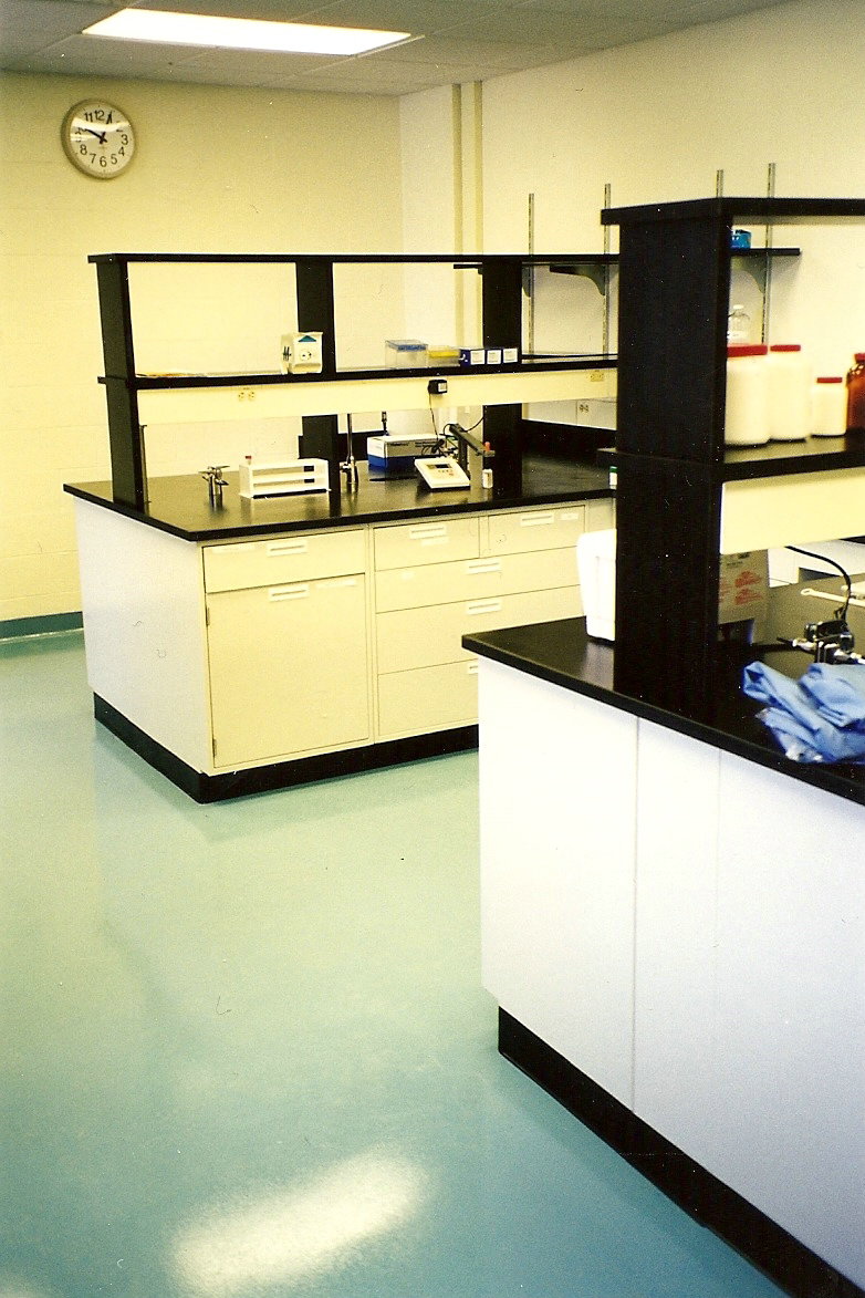 J. Colangelo and Son, Inc.: WPI Goddard Lab and Fume Hoods