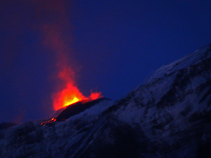 10 Fotki: Kako je vulkan na Islandu paralisao Evropu