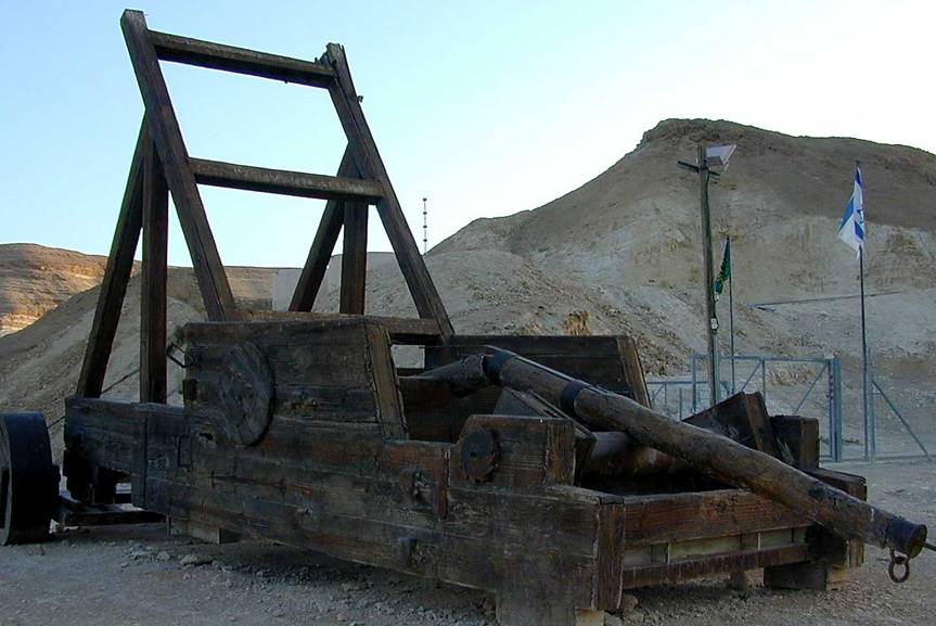BuyCatapult: Who invented the first catapult
