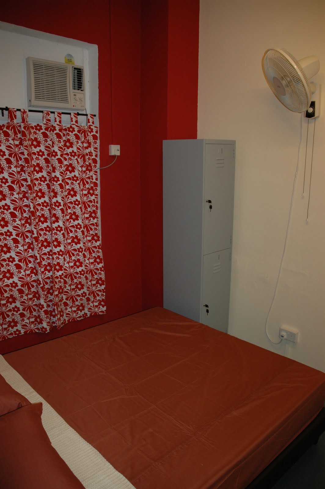 DROP INN: Hostel is up!