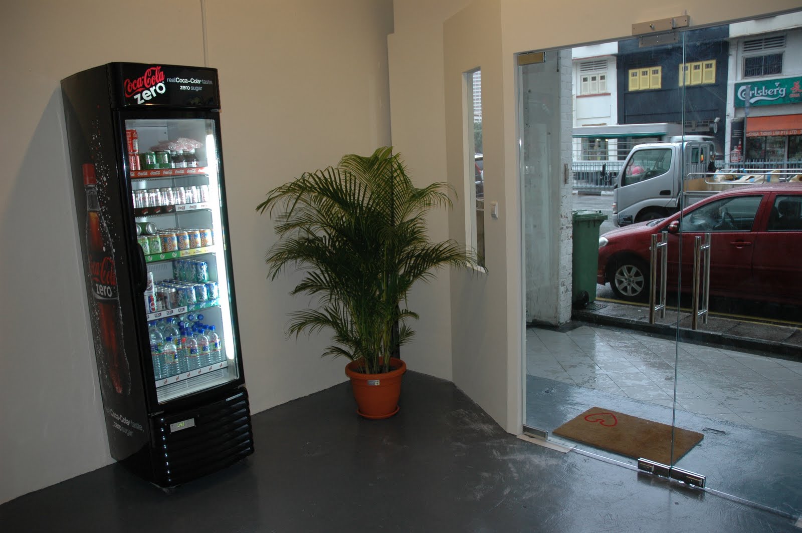 DROP INN: Hostel is up!