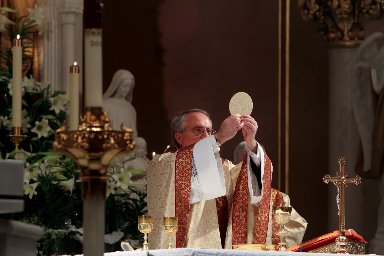southern orders: FIRST HOLY COMMUNION, A WONDERFUL MOMENT IN ONE'S ...