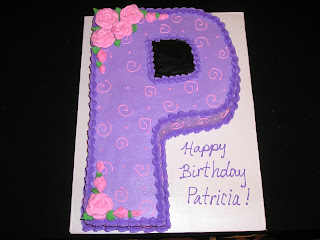 DEE-licious Cakes: Letter "P" Cake