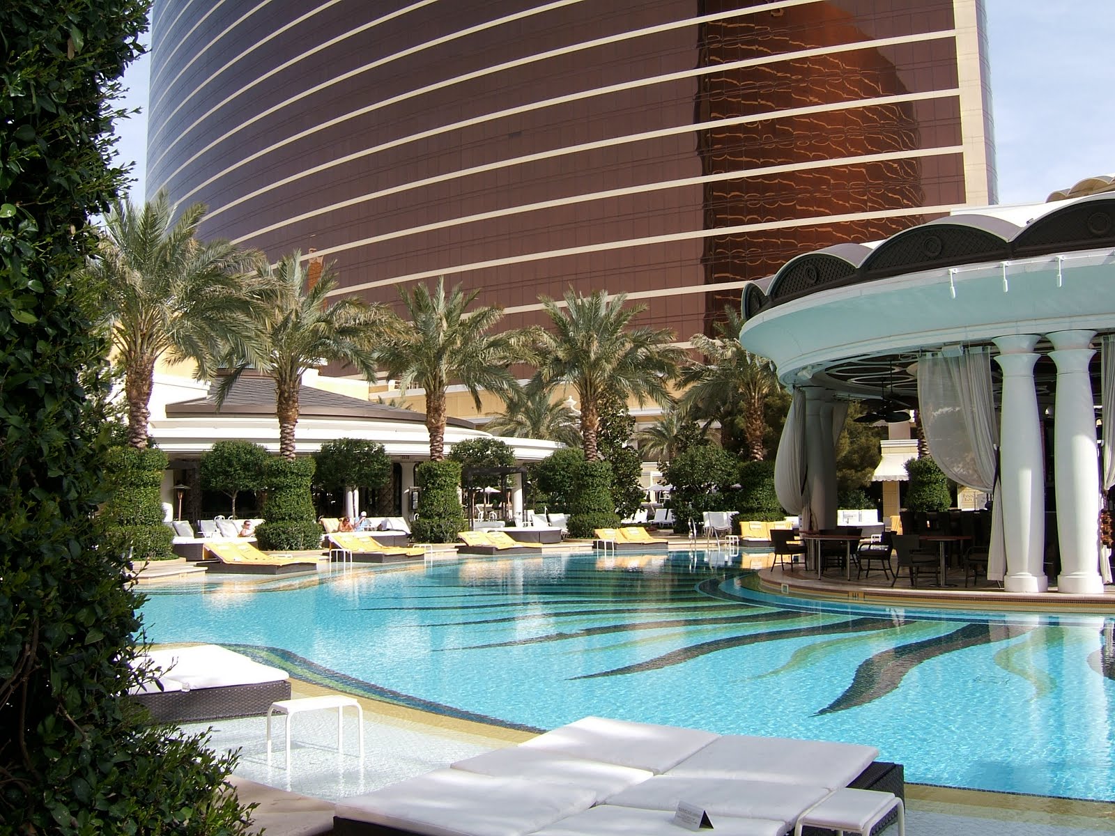 Life on Sandy Point: Encore-Las Vegas 2010