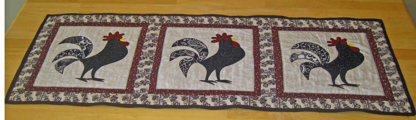 The Secret Closet's Home Sewing Classes: Rooster Table Runner
