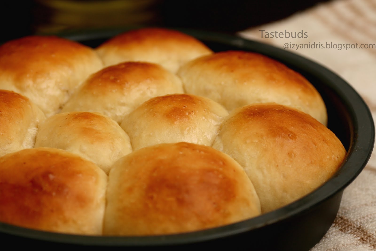 TASTE BUDS: Roti Naik - white