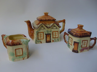 Collecting 20thc Rural Culture: 'Cottage Ware' tea sets, 1940s
