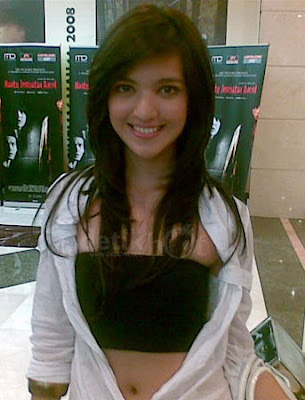 Foto Telanjang Artis Seksi Indonesia