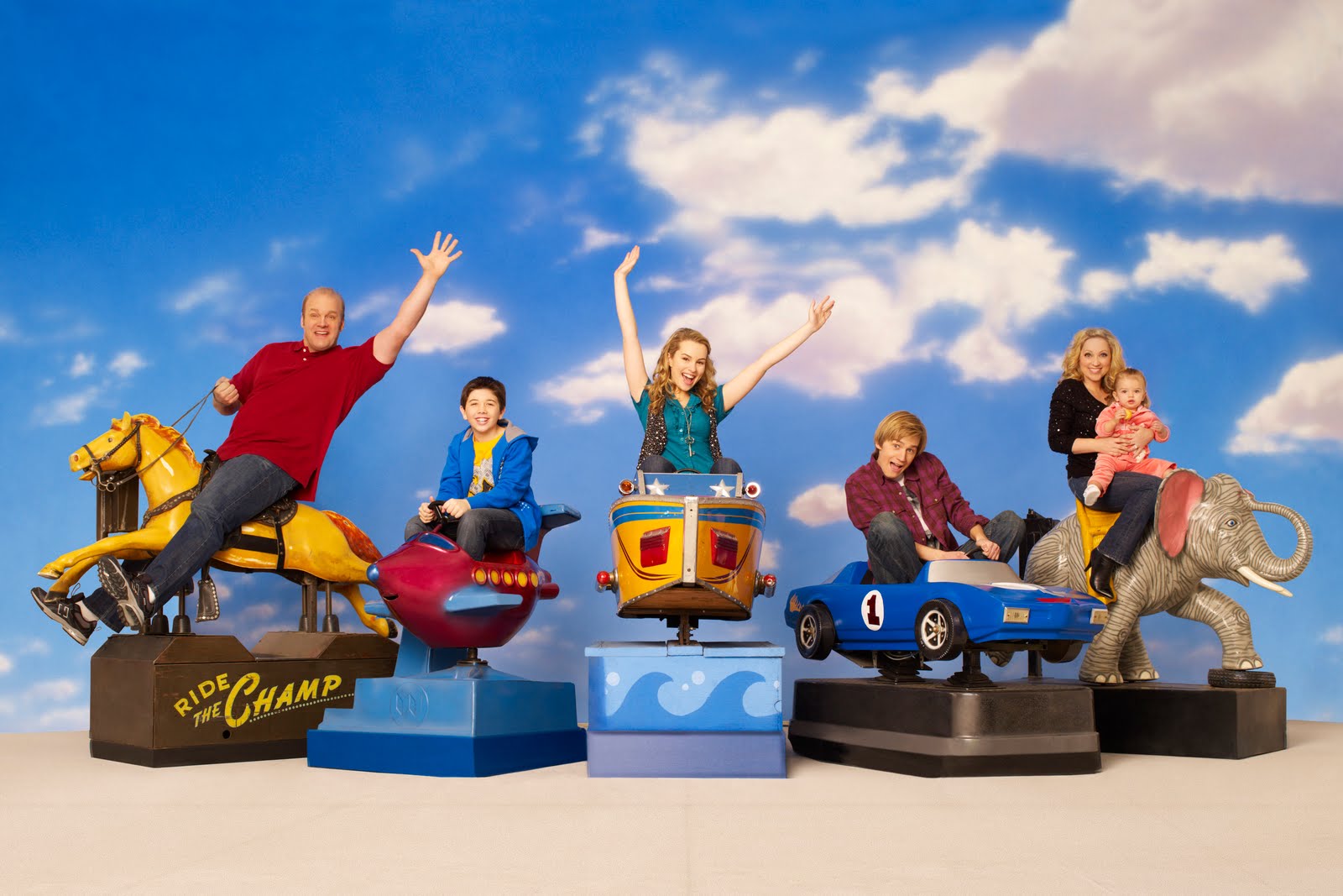 Gossip TV: Baftă Charlie, un nou serial la Disney Channel