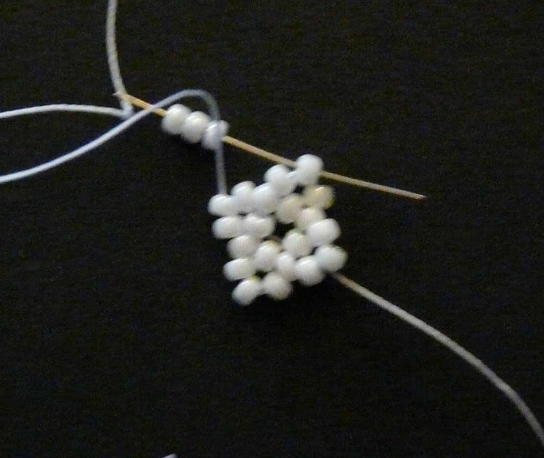 Groenlands Kralenwerk (Stenboden) en Borduren: Uitleg beginnen met ...