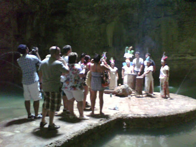 RITUAL MAYA EN EL CENOTE SUYTUN