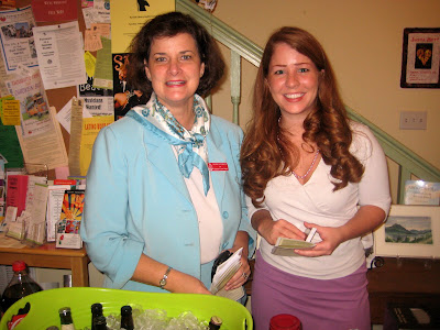 Being Bruce -: Wilmington Tweetup at Pomegranate Books, February 23, 2010