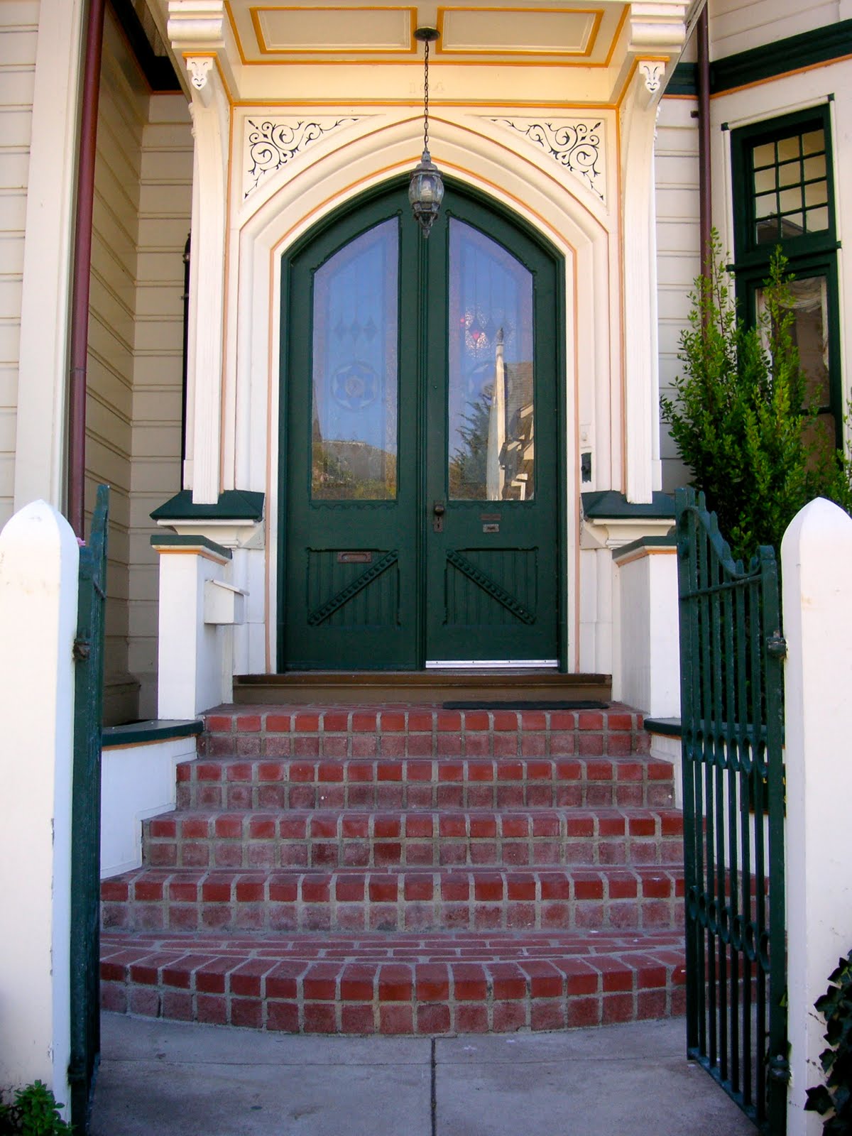 Steve Gally: brick entrance steps to Green Gables Inn