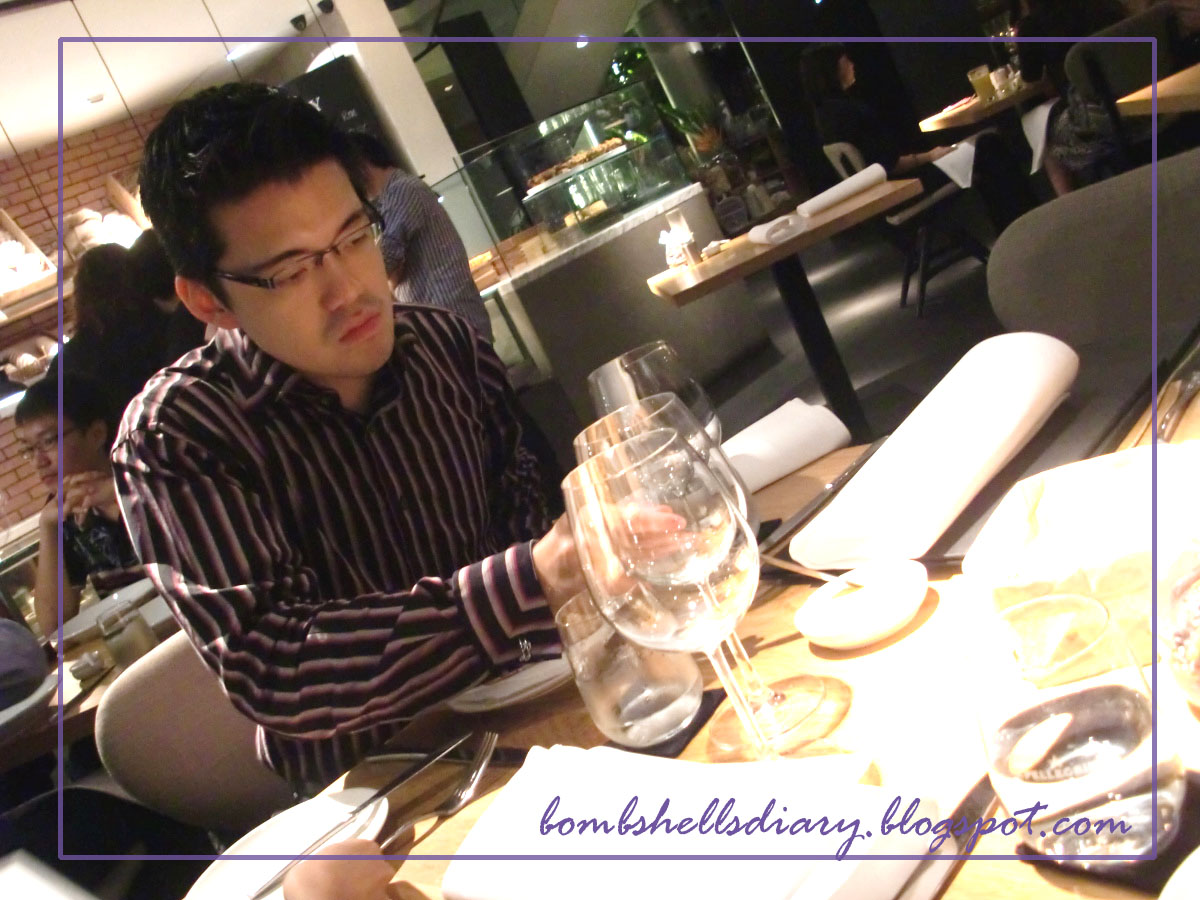 Diary of the Brainy Bombshell: Dinner @ Dish @ Dua... The Bombshell's ...