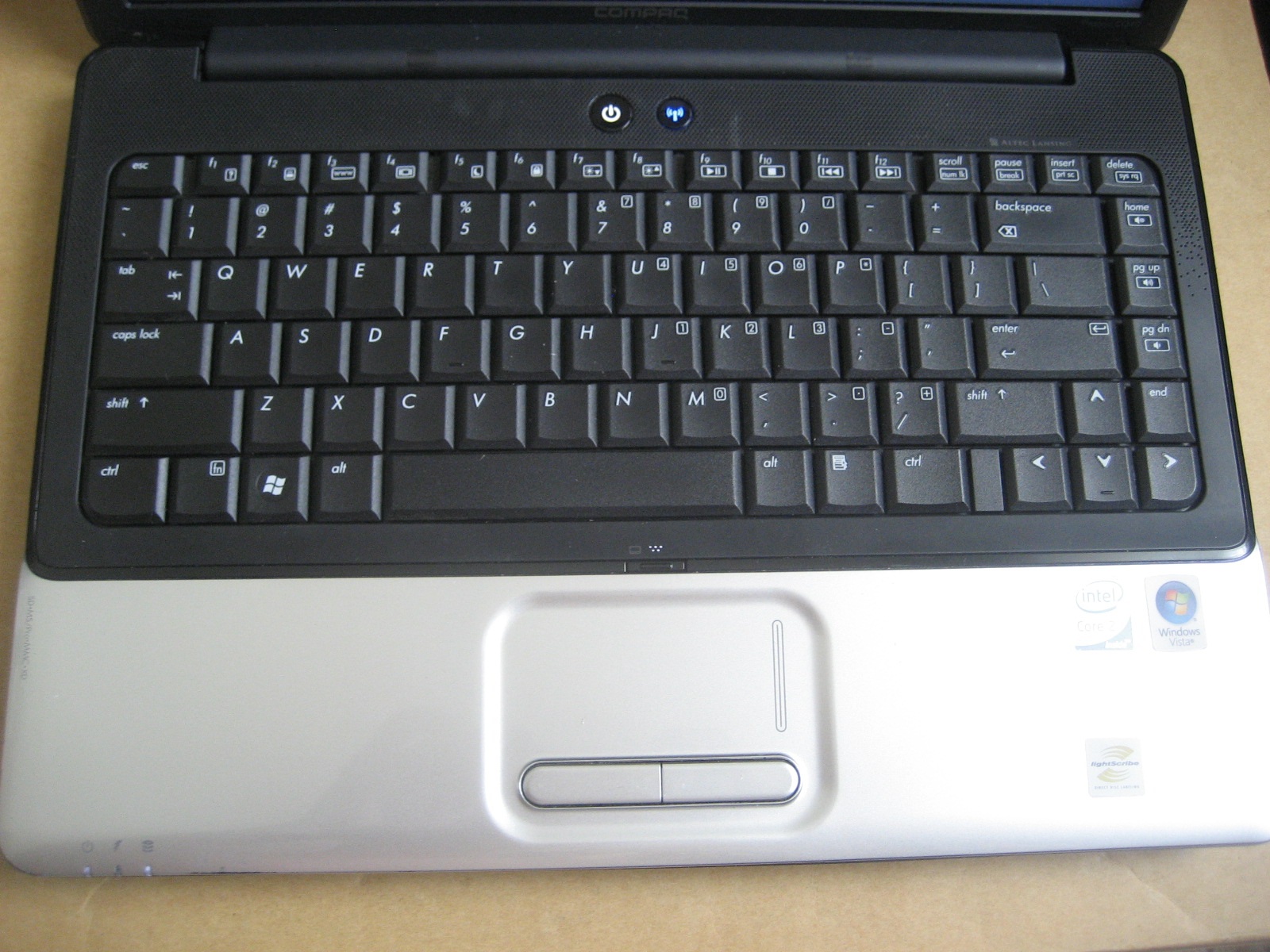 e-dzull warehouse (Malaysia): Compaq Presario CQ40-102TU High End FullBox