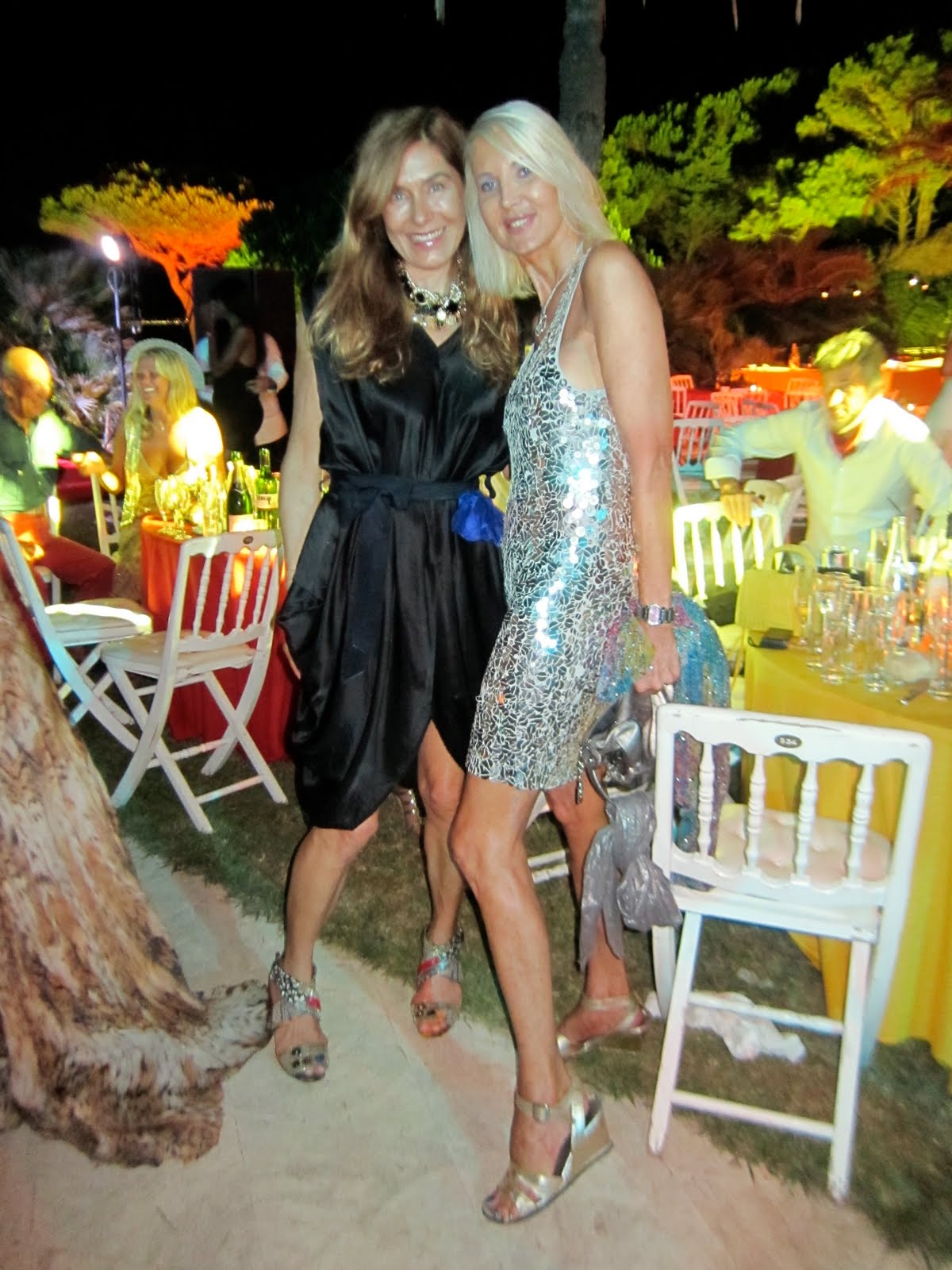 INTERNATIONAL LUXURY CONSULTING: JEAN JACQUES MURRAY surrounded with ...