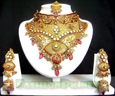 PAKISTANI CULTURE AND TRADITIONS: pakistani jewelry