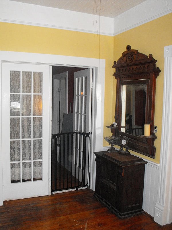 Aycock-Morgan House: Foyer and Side Hall