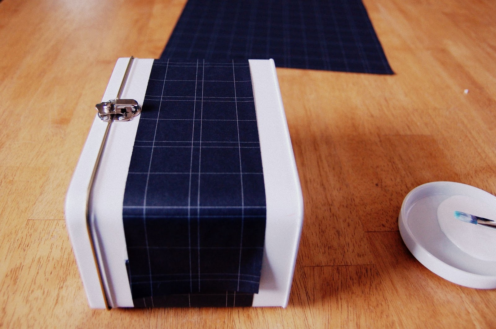 kristy.makes: diy: secret agent box