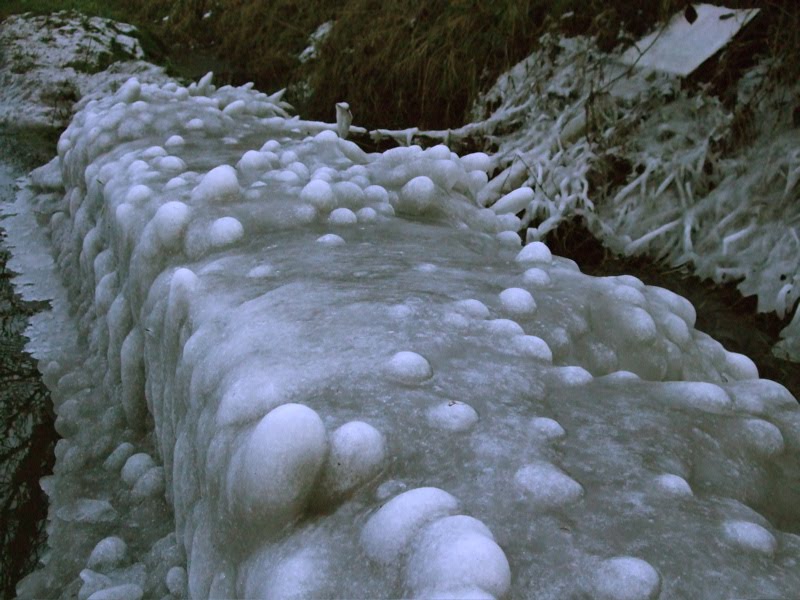 Halfie: Weird natural ice formations
