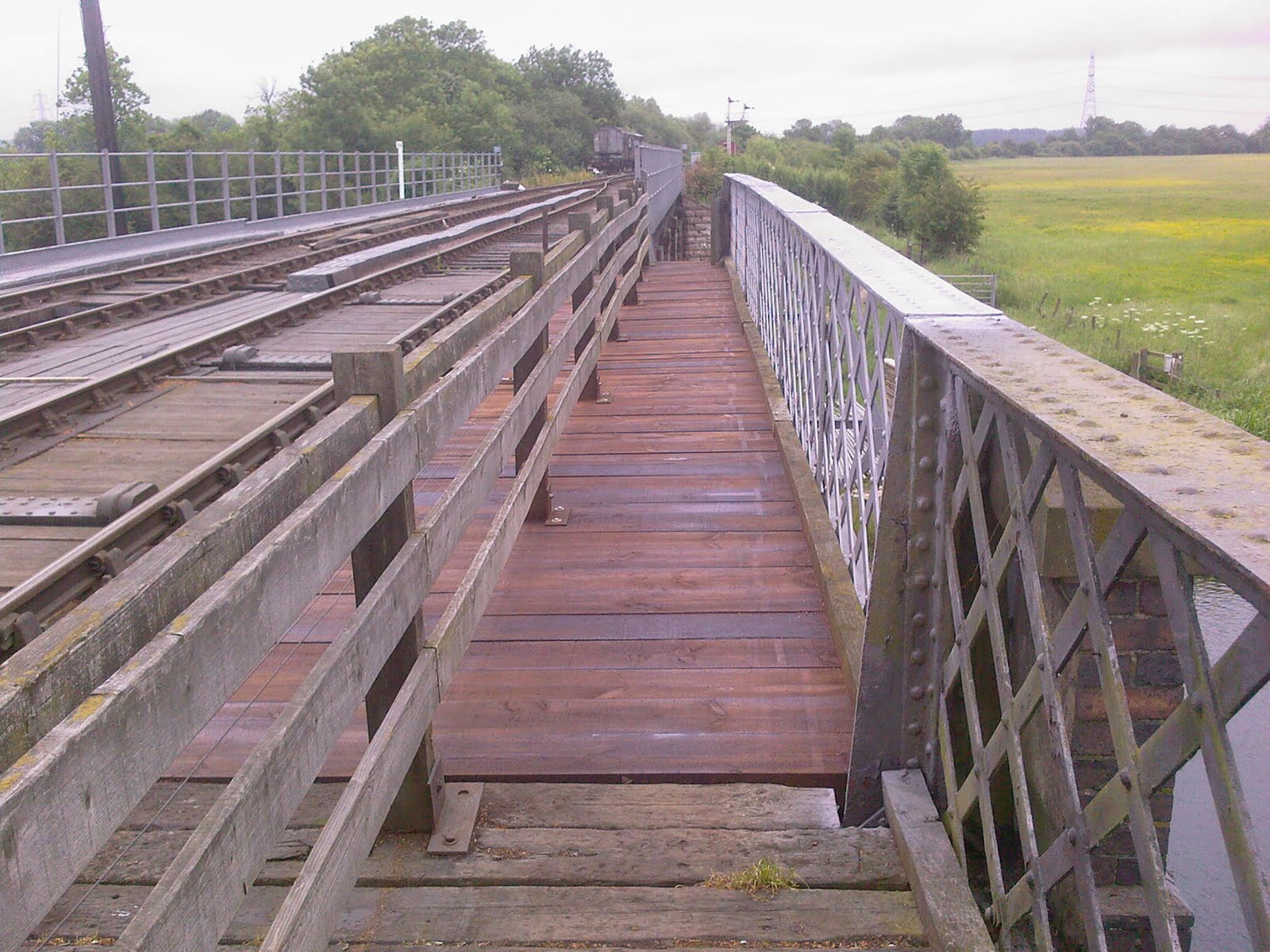 A Personal View of the NVR: Wansford river bridge - open again!