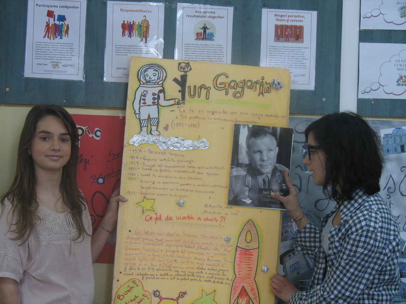 Noaptea lui Yuri: 12.04.2010, Targoviste, Liceul de Arte "Balasa Doamna"