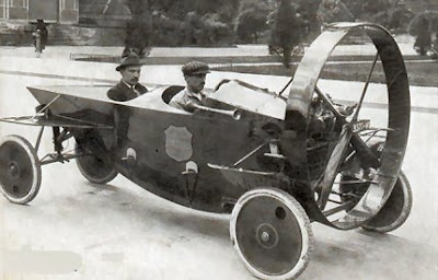 The Presurfer: Cars With Propellers