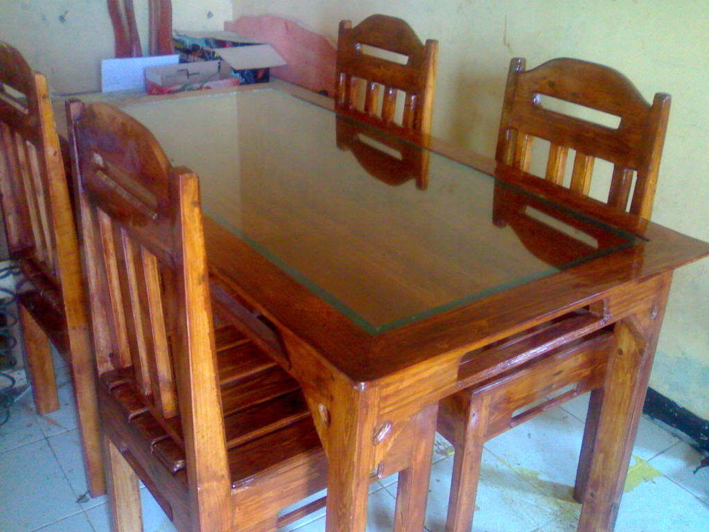 UNIT USAHA KAYU "SAKA": PERABOT RUMAH TANGGA