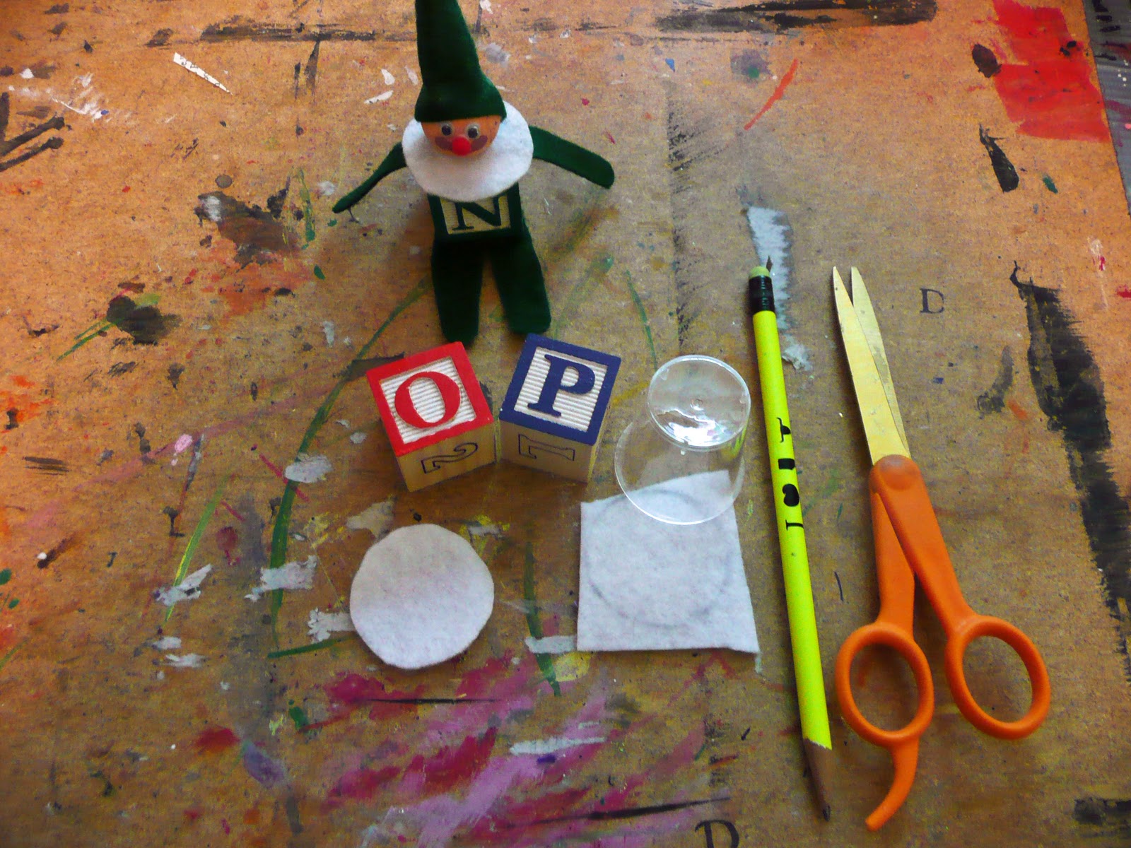 that artist woman: How To Make an Alphabet Block Elf Christmas Ornament