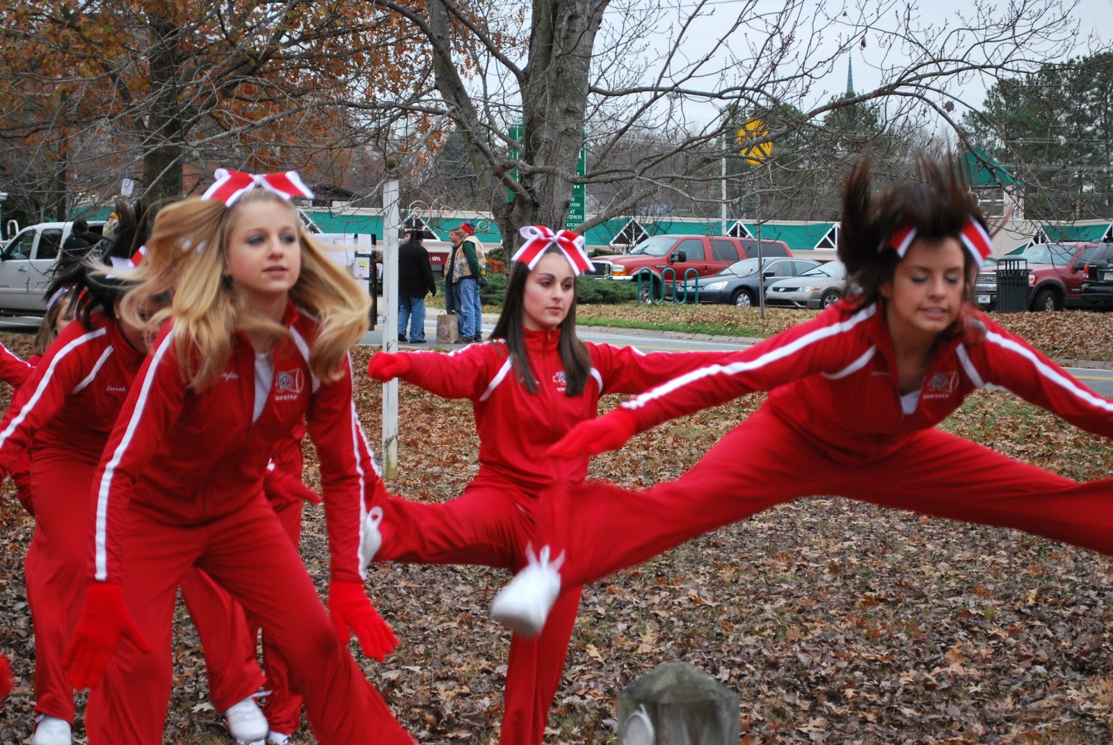 RBP: Davidson Day Cheerleaders Christmas Parade