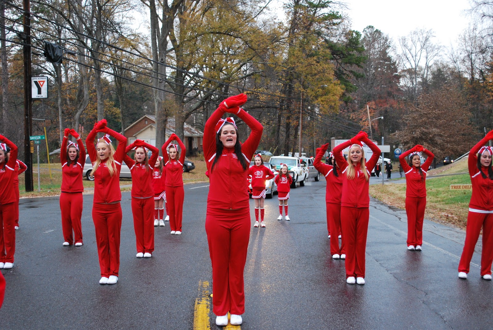 RBP: Davidson Day Cheerleaders Christmas Parade