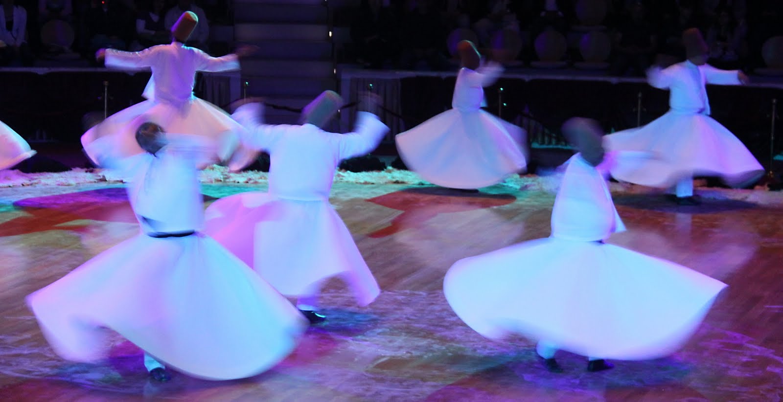 Jose Pavis: Sema: Danse des dervishes - Dervish dancing