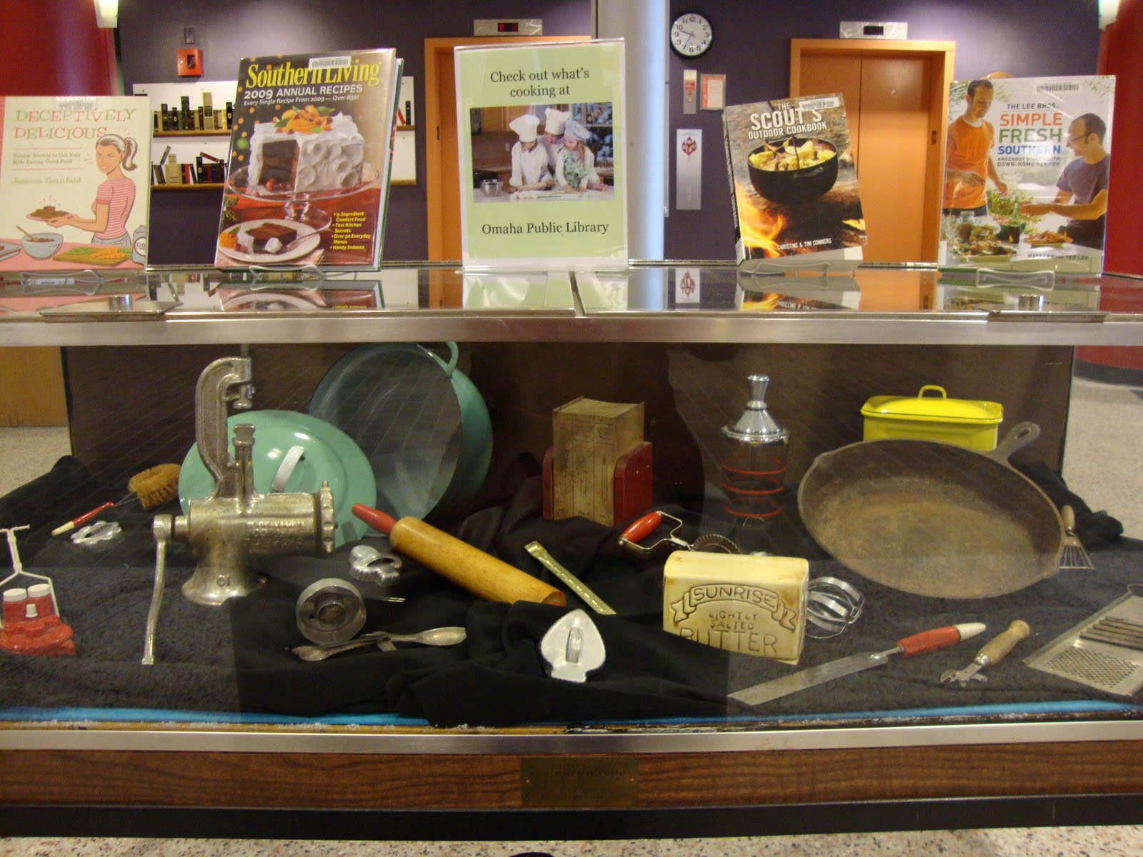 Public Library Displays: Baking and Cooking