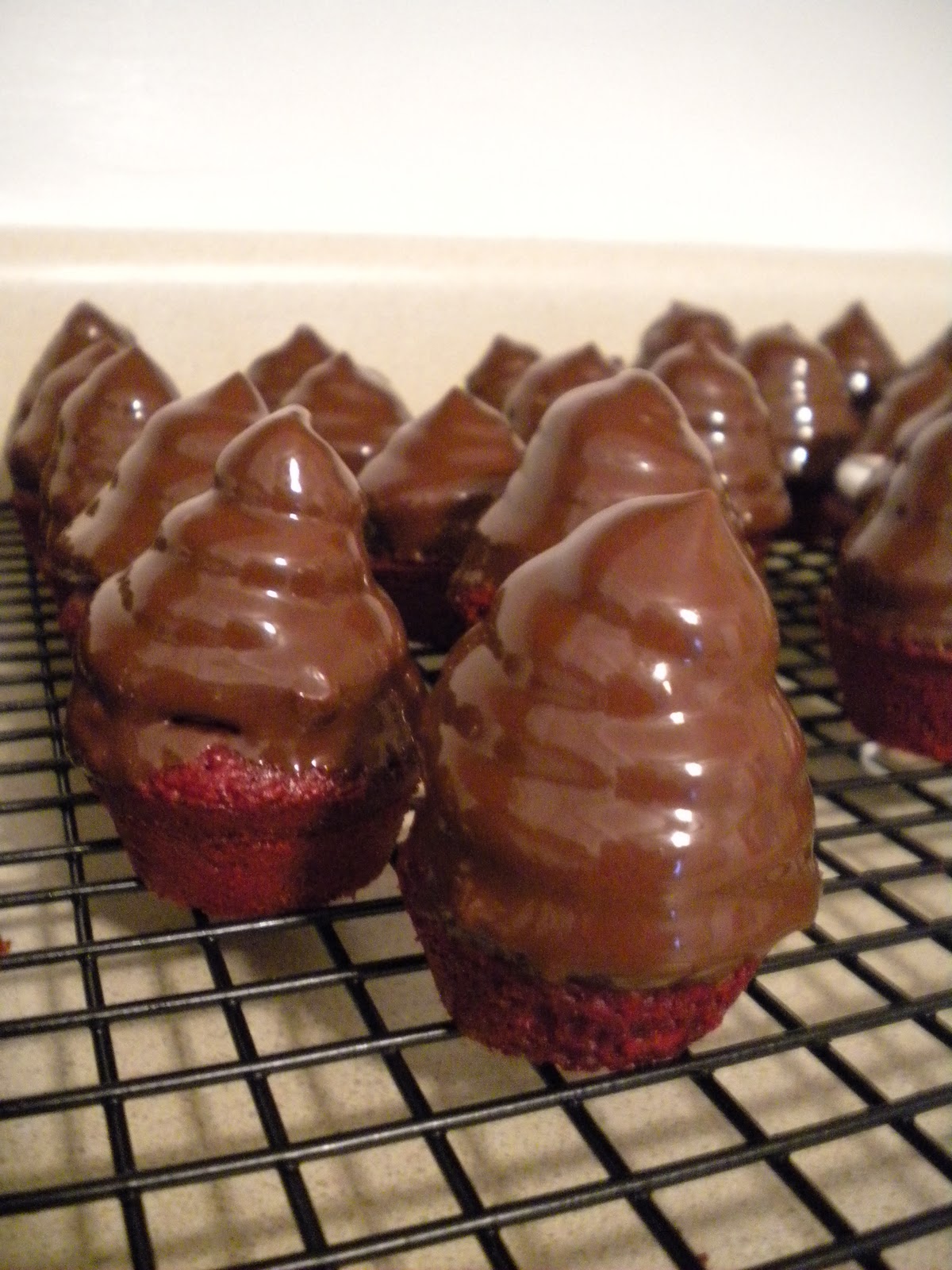 Sweet N Pink..............: The Best Hi Hat Cupcakes