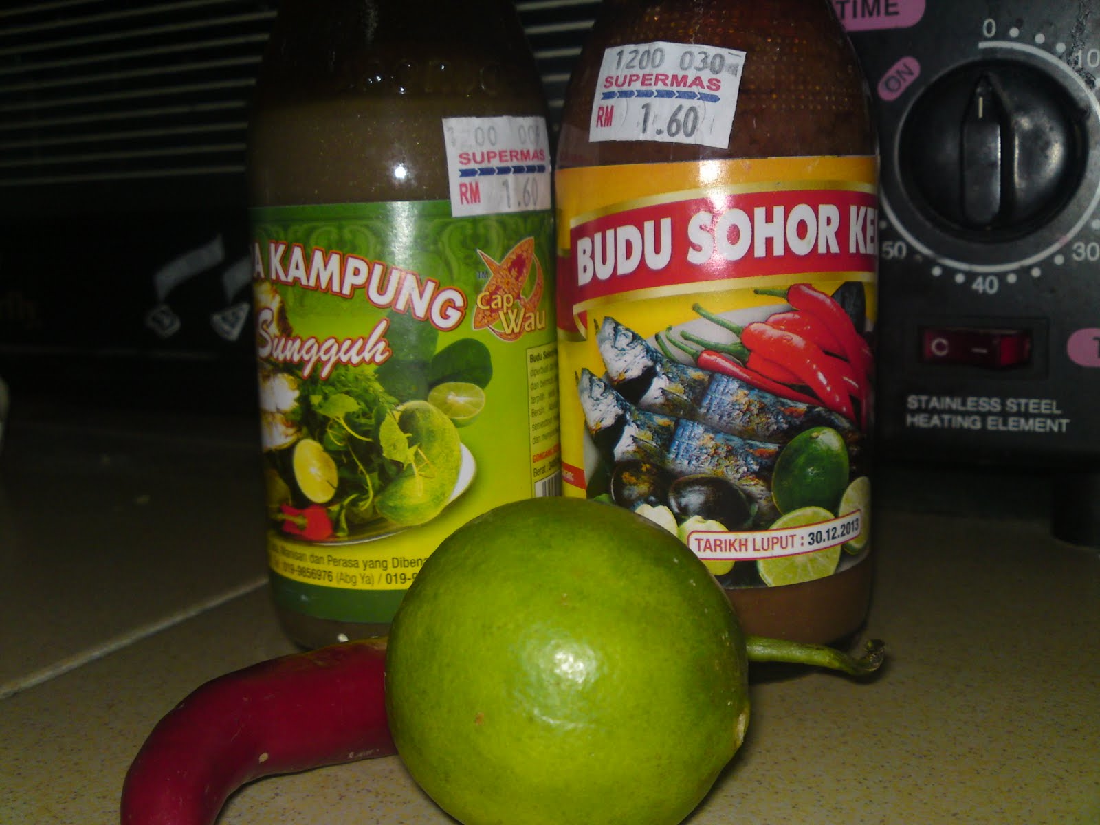 DARI DAPUR ORANG KAMPUNG: BUDU, BUNGA TELANG & PUCUK SERAI KAYU