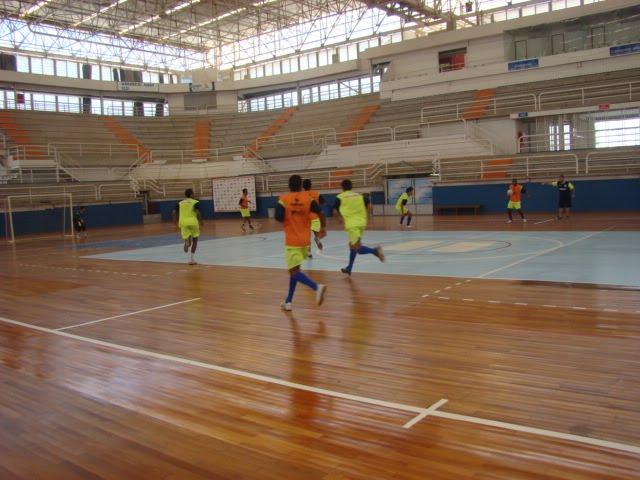 Jornal Esporte e Saúde: Macaé Sports Futsal Masculino - treino