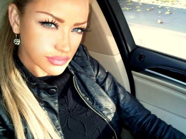 Cati Ani Are Bianca Dragusanu