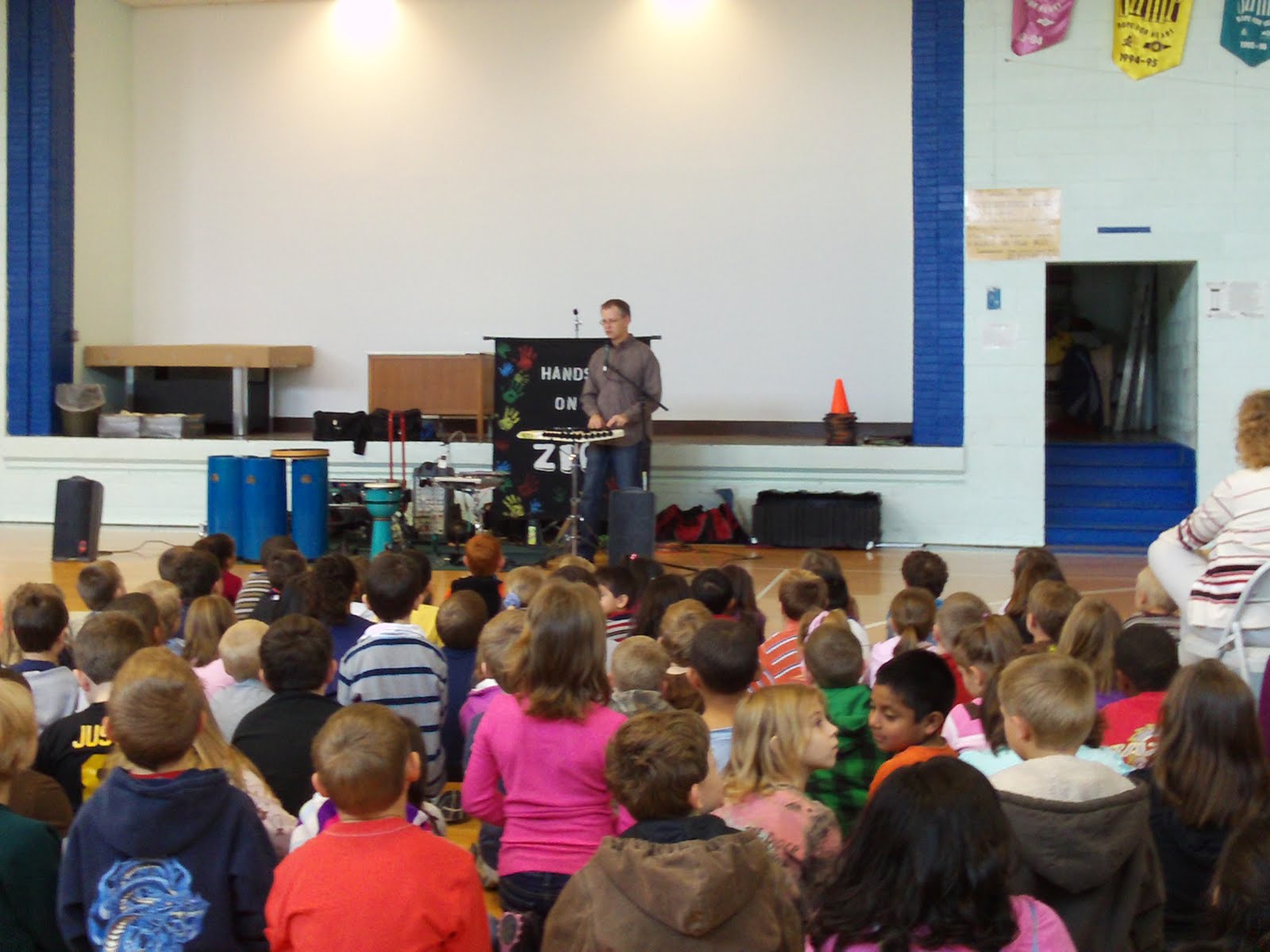 Dickson Elementary School: More Pics With Hands on With Zig