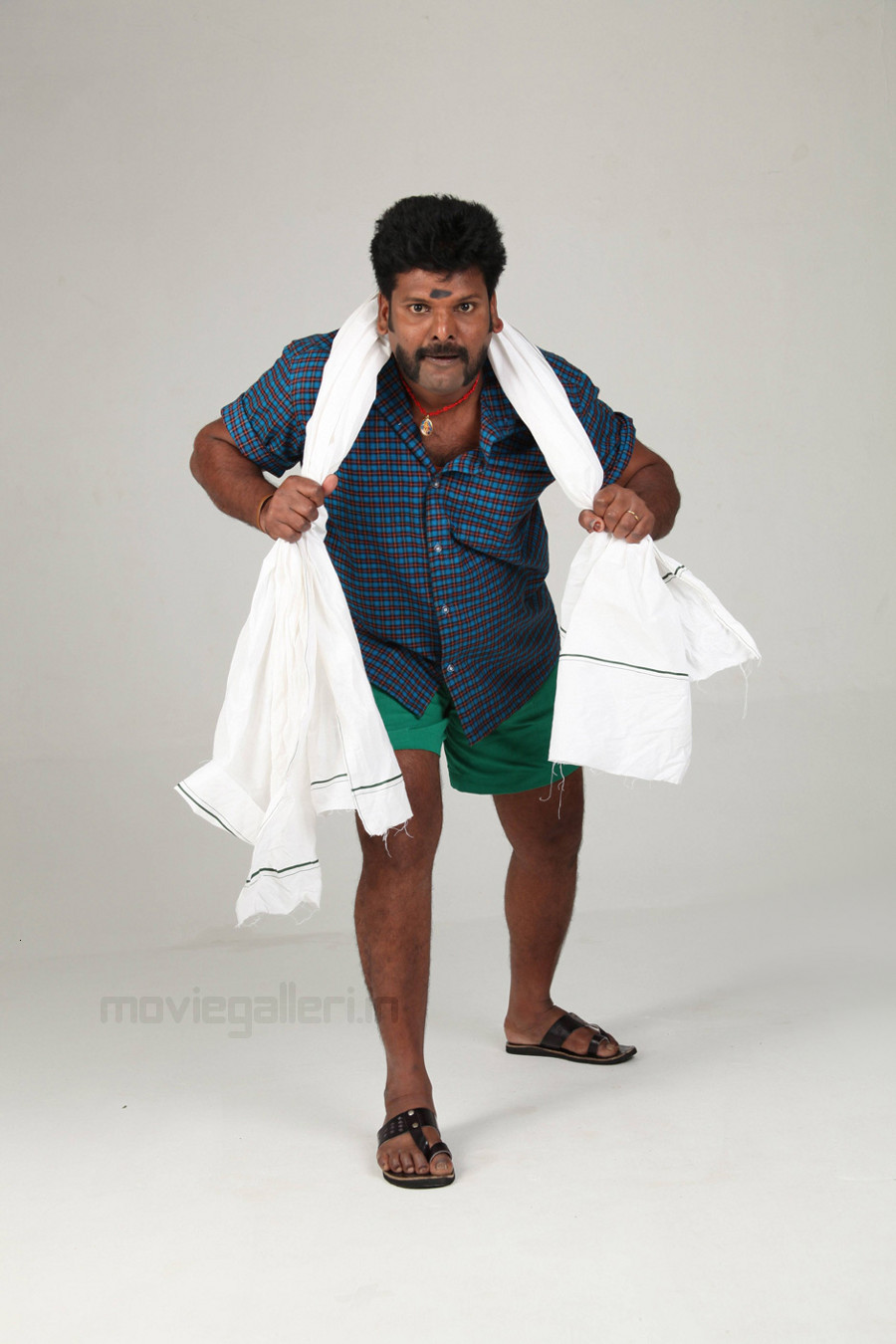 Newstillsindia: Kanja Karuppu in Venghai Movie Stills, Ganja Karuppu ...