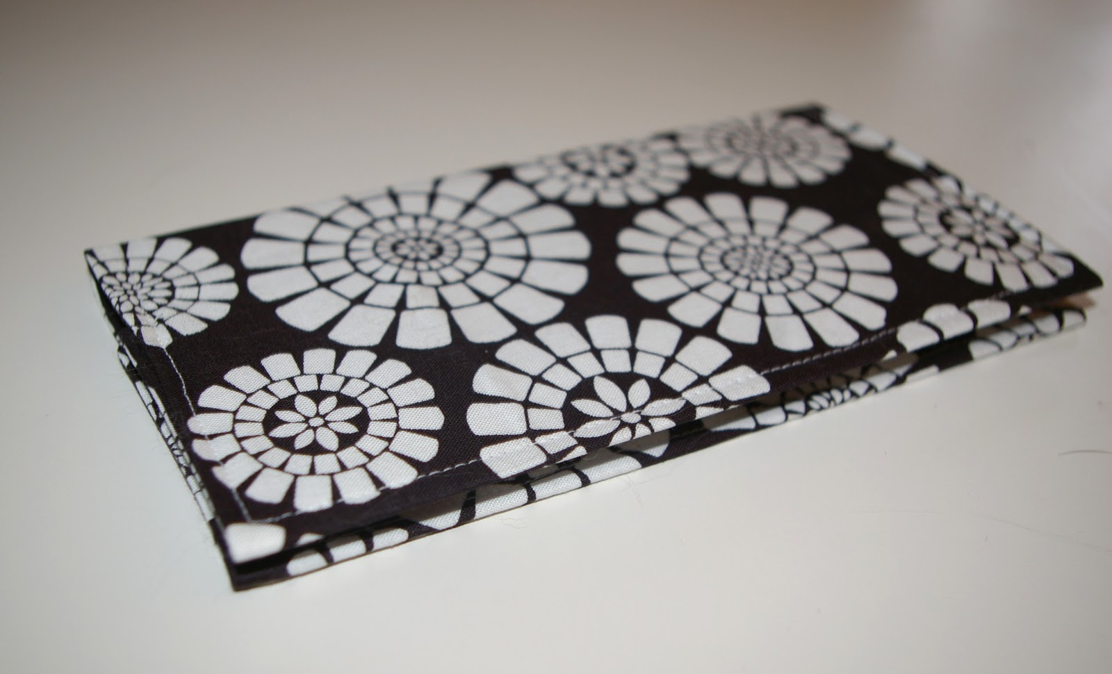 Eye Spy DIY!: Checkbook Cover Tutorial