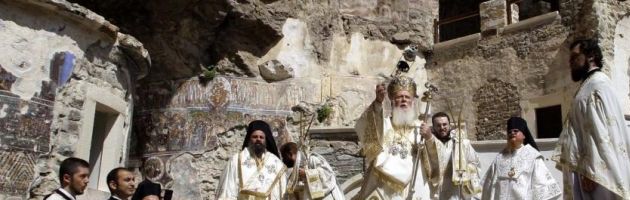 XAIRETE: «Λειτουργία στην… μάντρα του Αττίκ; Πού είναι ρε ο ναός; Πού ...