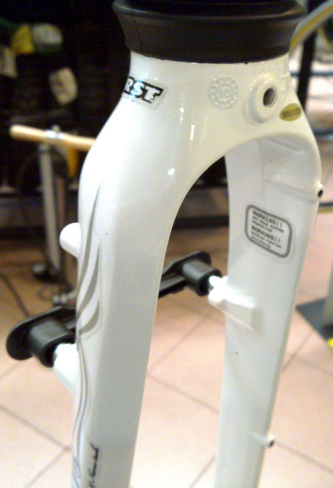 XCR: Horquilla Rigida Rst Single Shock Ss-m6 $79.990