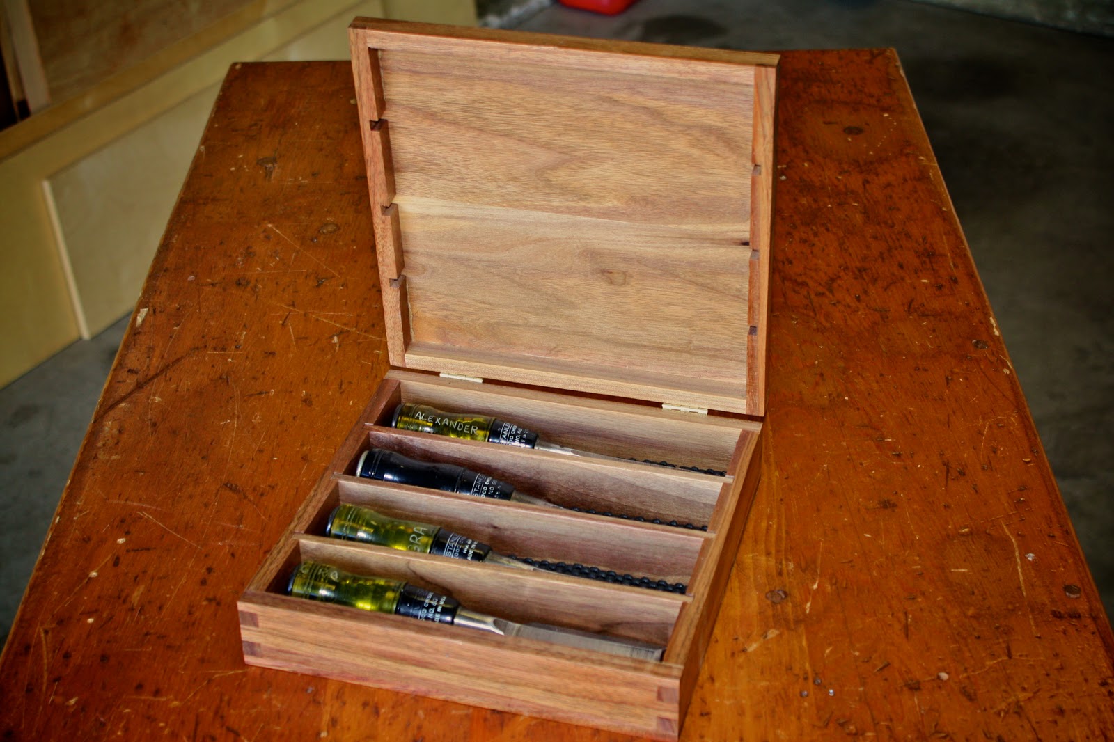 Alexander Woodworks: Box Joint Jig