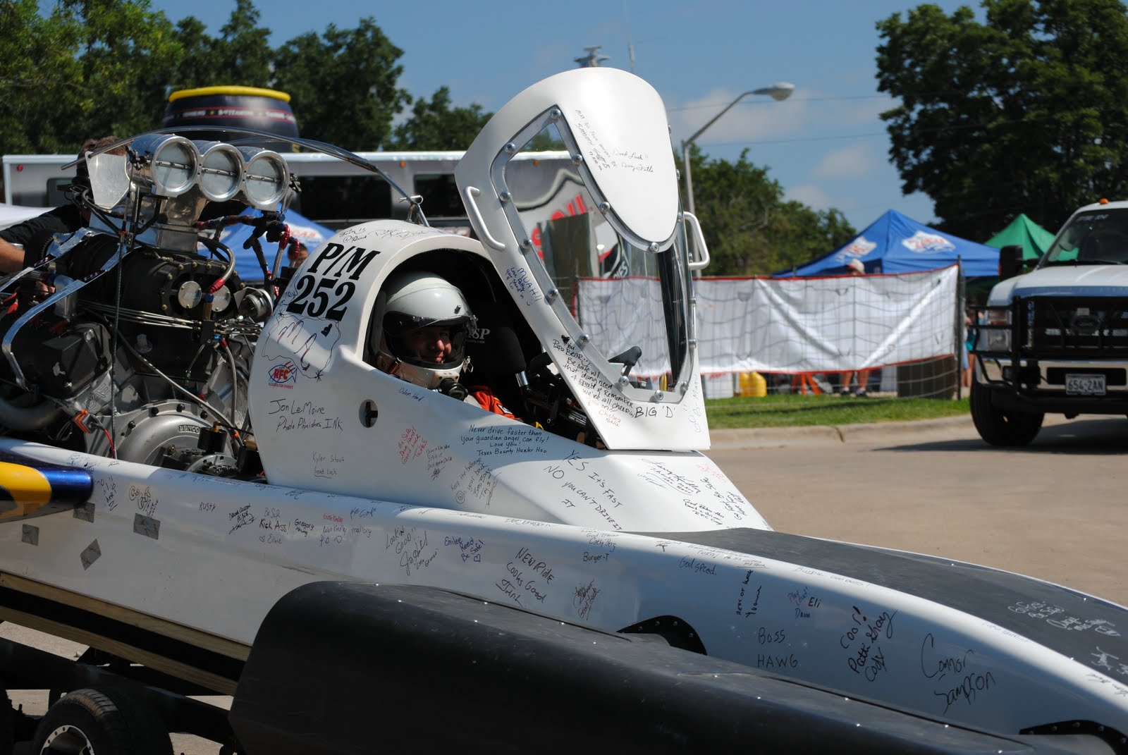 Dorothy & Ted Lisiecki On The Road Again: NITRO PRO DRAG BOATS