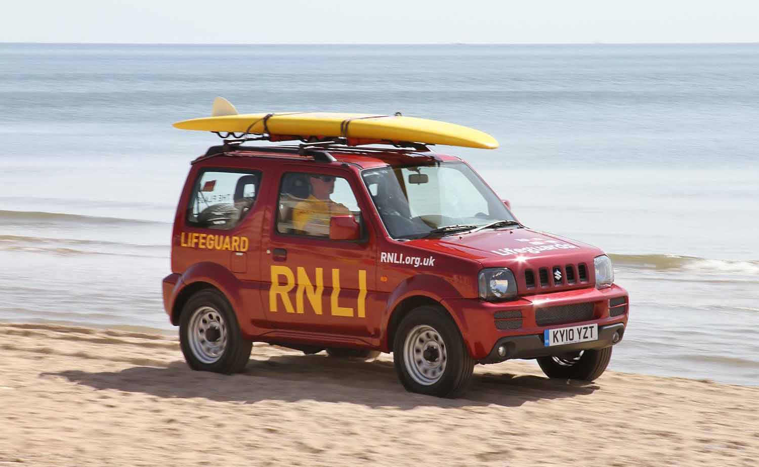 4x4 Magazine: JIMNY FOR SAFER BEACHES