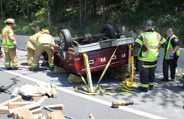 Fire-Rescue-EMS Around the World: MVC's: SOPS for First Responders