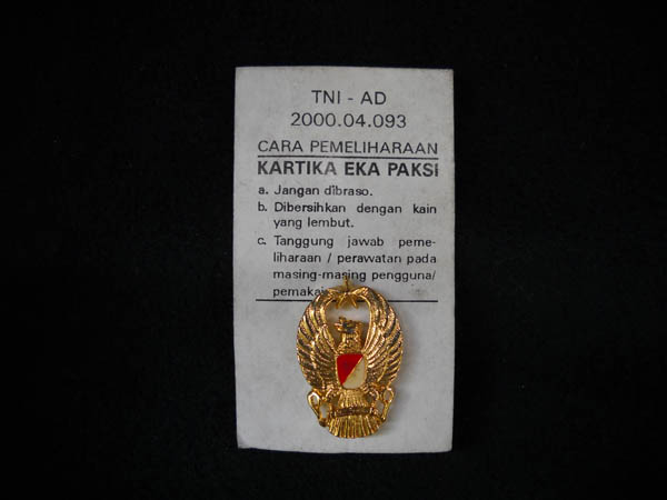 KOLEKSI MILITER JADOEL: Brevet,Wing & Patch TNI